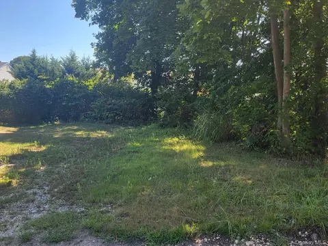 111 Islip Homes For Sale & Islip, NY Real Estate - Movoto