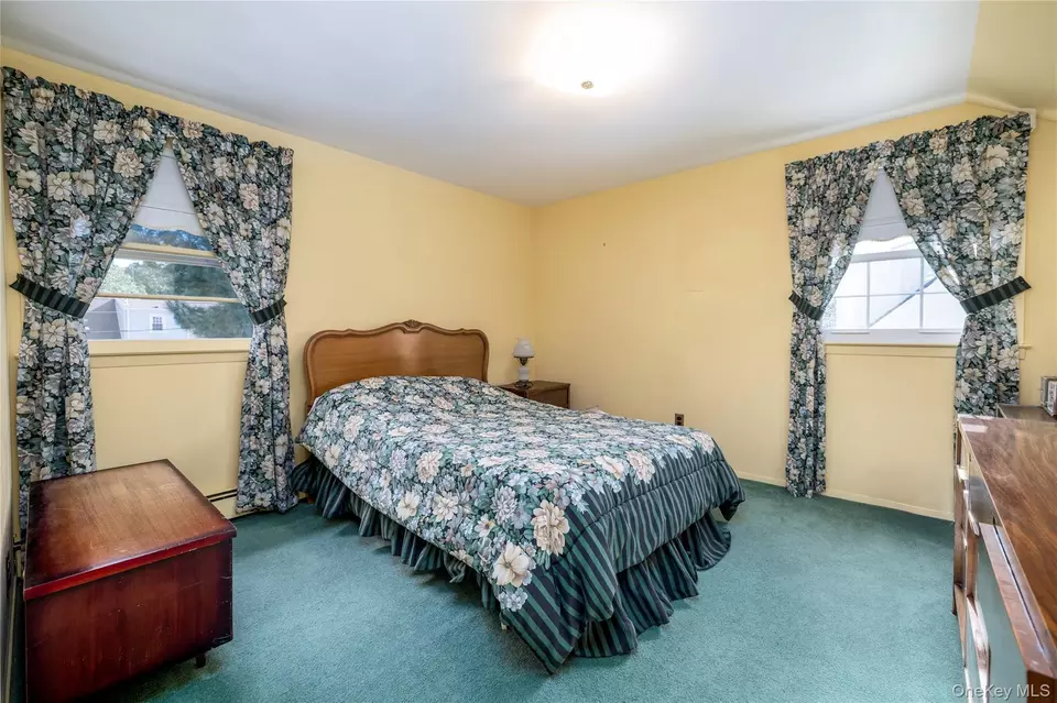 2874 Michael Rd, Wantagh, NY 11793 | MLS# 915219 | 26 Photos - Movoto