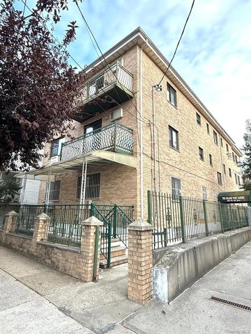 Queens, NY Condos & Townhouses For Sale - Movoto