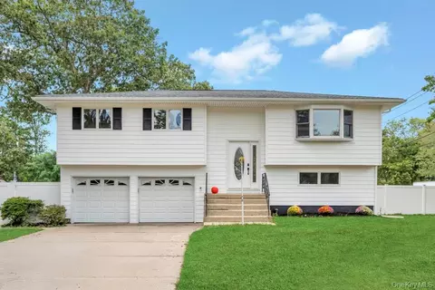 111 Islip Homes For Sale & Islip, NY Real Estate - Movoto