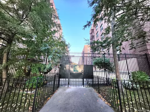 33-27 91 #1J, Jackson Heights, NY 11372 | MLS# 938284 | 27 Photos - Movoto