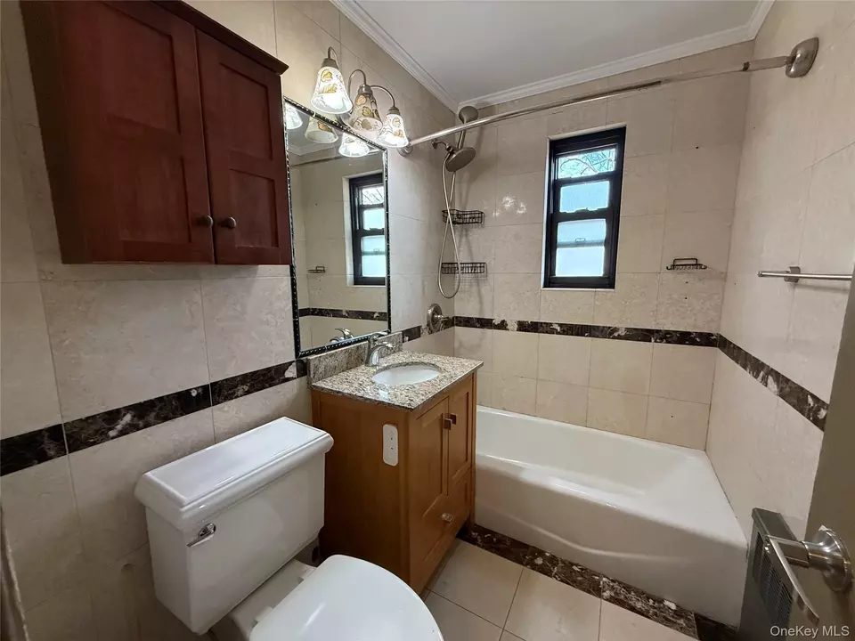 40 Terrace Cir #4C, North Hempstead, NY 11021 | MLS# 949244 | 12 Photos ...
