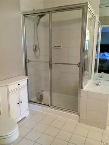 15 Jamie Ct #D-7, Ramapo, NY 10901 - Movoto