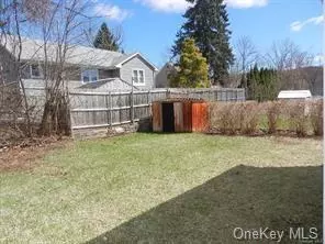 225 Oak Rd W, Mahopac, NY 10541 - Movoto