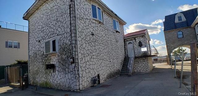 320 Harding Park, Bronx, NY 10473 | 26 Photos - Movoto