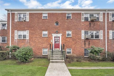 Condo/Townhouse Homes for Sale in New Rochelle NY