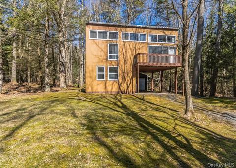 235 Lucks Rd, Greenfield Park, NY 12435 | 24 Photos - Movoto