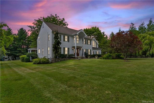 12 Tri Brook Dr, Lewisboro, NY 10590 | 32 Photos - Movoto