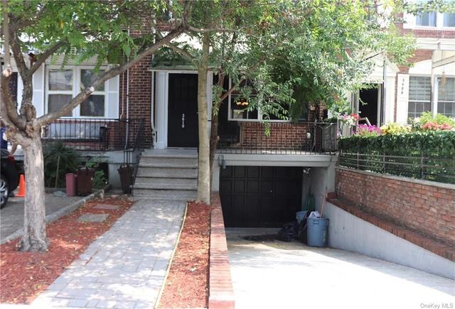 123 Father Zeiser Pl, Bronx, NY 10468 | 1 photo - Movoto