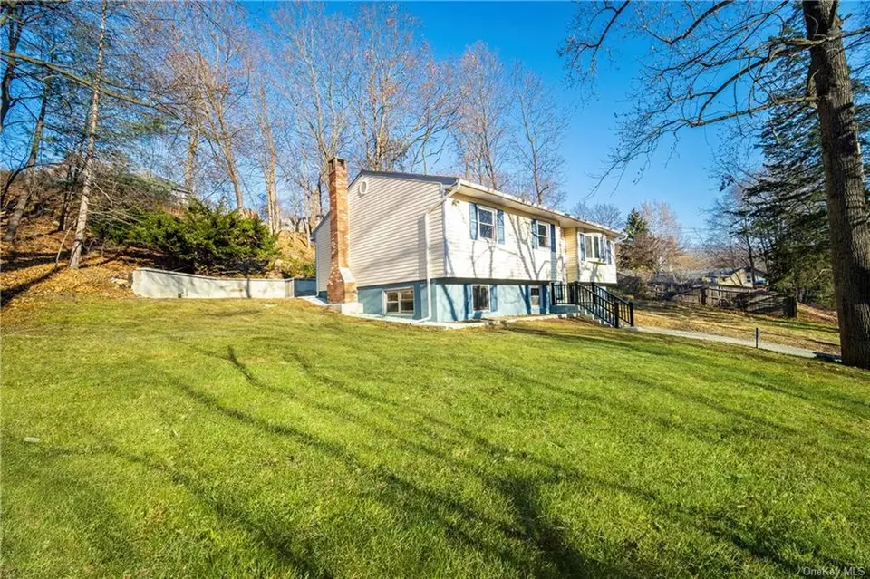 264 Washington Ave, Beacon, NY 12508 | 35 Photos - Movoto