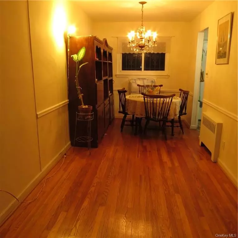 1406 Allerton Ave, Bronx, NY 10469 | 30 Photos - Movoto