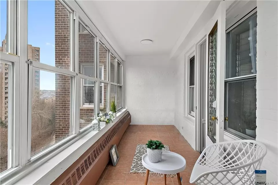 2630 Kingsbridge Ter #2V, Bronx, NY 10463 | 23 Photos - Movoto