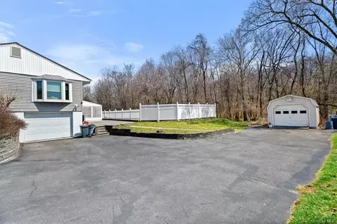 48 Hudson Dr, New Windsor, NY 12553 | 35 Photos - Movoto