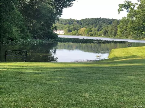 22 Trevor Lake Dr, Clarkstown, NY 10920 | 34 Photos - Movoto