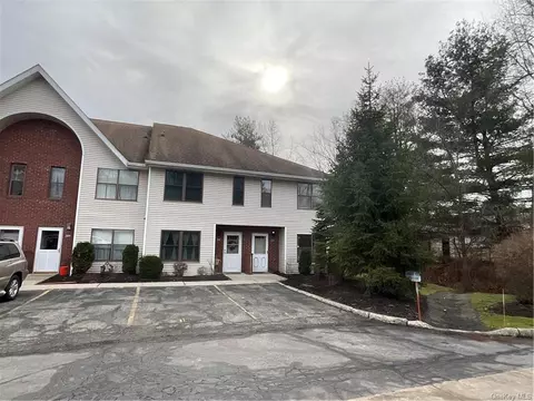 Middletown, NY Condos & Townhouses For Sale - Movoto