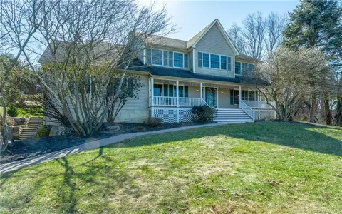 Warwick, NY Homes For Sale & Real Estate - Movoto