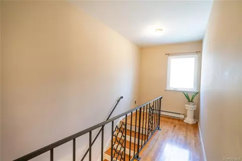 1123 Stonegate Rd, Yorktown, NY 10588 | 33 Photos - Movoto