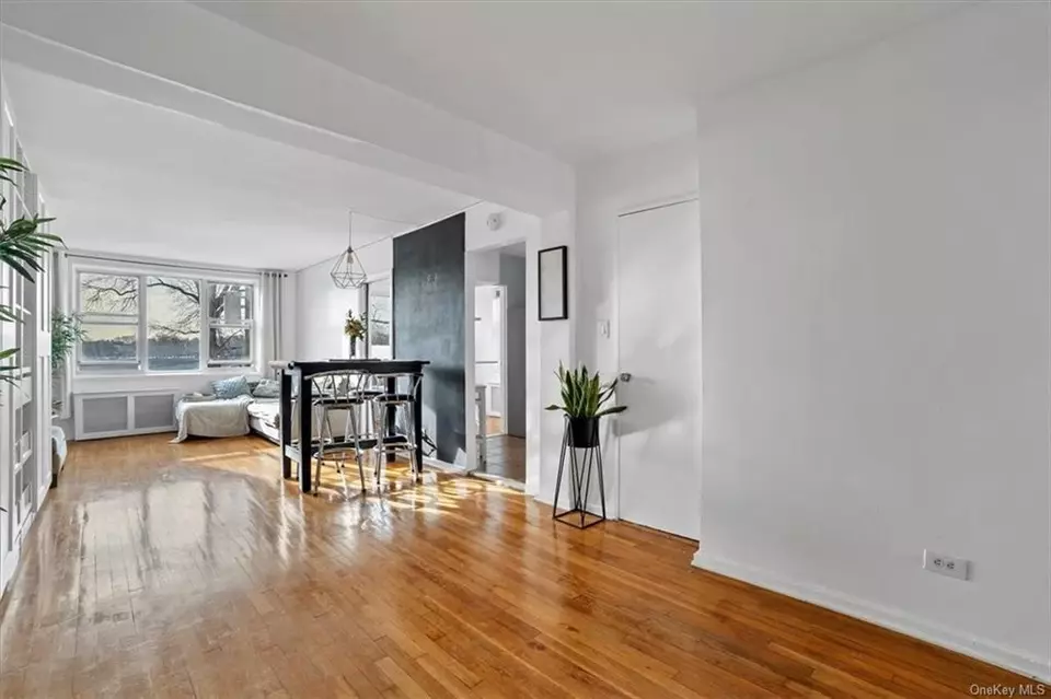 3065 Sedgwick Ave #4L, Bronx, NY 10468 - Movoto