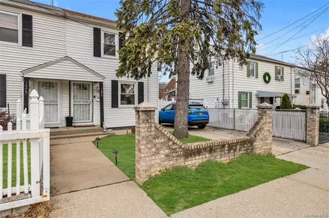 1577 Allerton Ave, Bronx, NY 10469 | 14 Photos - Movoto