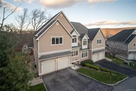 71 Corbin Hl, Highlands, NY 10922 | 36 Photos - Movoto