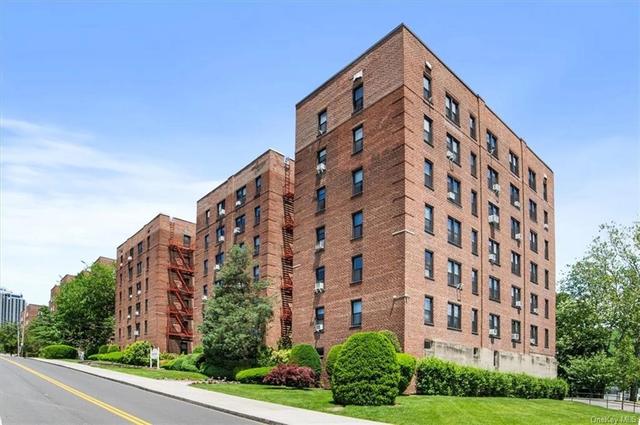 New Rochelle, NY Condos & Townhouses For Sale - Movoto