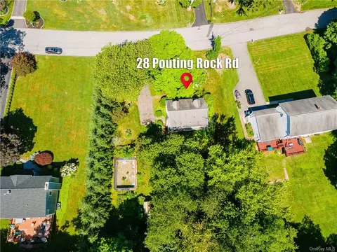 28 Pouting Rock Rd, Mahopac, NY 10541 | 36 Photos - Movoto