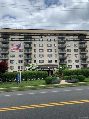 666 Pelham Rd #2E, New Rochelle, NY 10805 | 12 Photos - Movoto