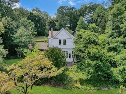 35 Strawtown Rd, Clarkstown, NY 10994 | 19 Photos - Movoto