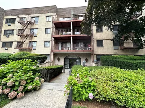2201 Palmer Ave #2K, New Rochelle, NY 10801 | 16 Photos - Movoto