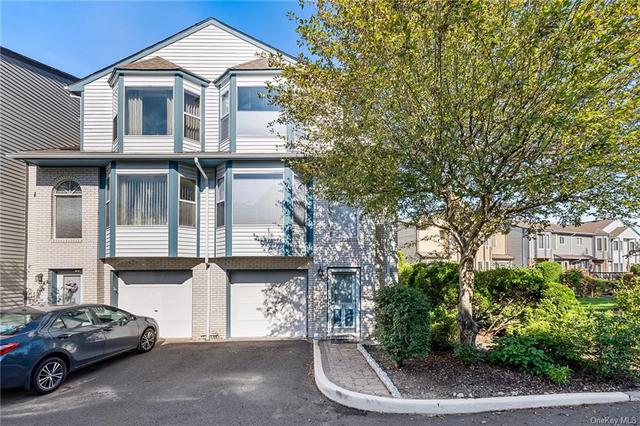 18 Nottingham Ct, Clarkstown, NY 10954 | 29 Photos - Movoto