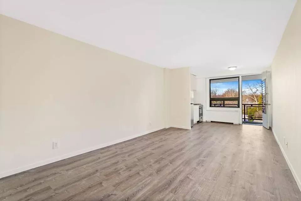 4901 Henry Hudson Pkwy W #6A, New York City, NY 10471 | 16 Photos - Movoto