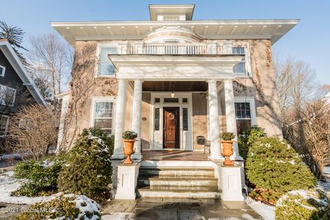 31 Fifth Ave, Saratoga Springs, NY 12866 | 85 Photos | MLS #202216474 ...