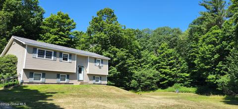 573 Stage Rd, Buskirk, NY 12028 | 28 Photos | MLS #202222195 - Movoto