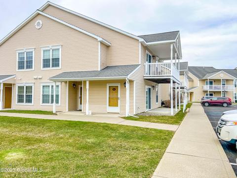 601 Cedar Run, Rensselaer, NY 12144 | 22 Photos | MLS #202314734 - Movoto