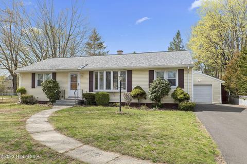 1 Robin Ct, Wynantskill, NY 12198 | 31 Photos - Movoto