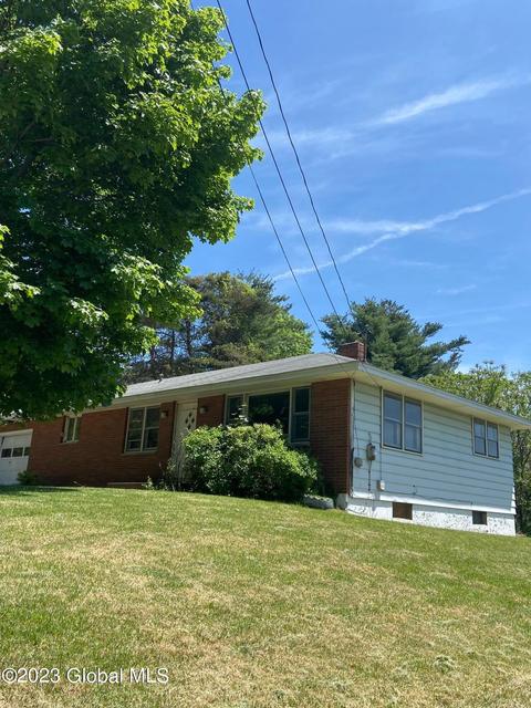 104 Hillside Ave, Troy, NY 12180 - Movoto