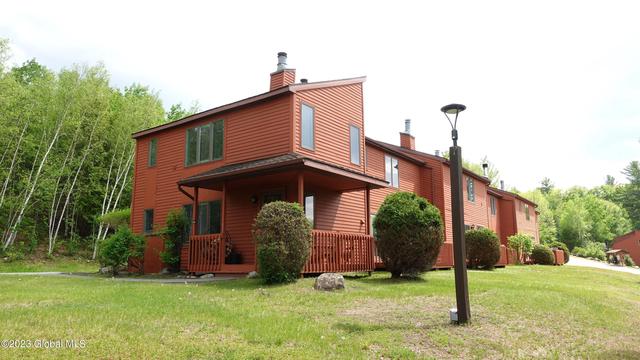 13 Freebern Rd #E, North Creek, NY 12853 | 18 Photos - Movoto
