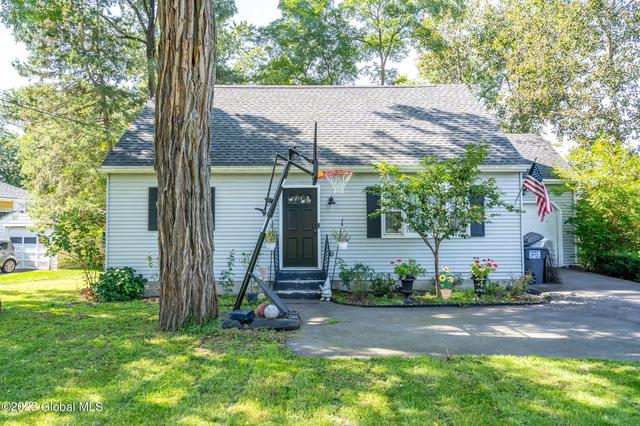 144 Consaul Rd, Colonie, NY 12205 | 28 Photos - Movoto