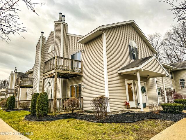 705 Greenwich Dr, Albany, NY 12203 | 20 Photos - Movoto