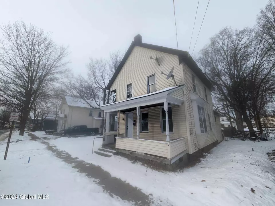 7 Beech St, Hudson Falls, NY 12839 - Movoto