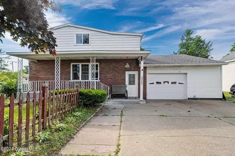 194 Mariaville Rd, Schenectady, NY 12306 - Movoto