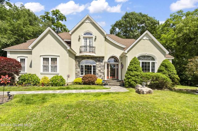 533 Harvard Ct, Amsterdam, NY 12010 | 54 Photos - Movoto