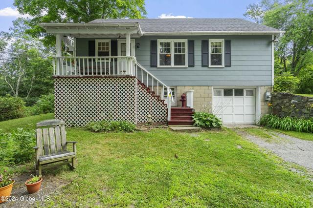 9 Manchester Rd, Petersburgh, NY 12138 | 48 Photos - Movoto