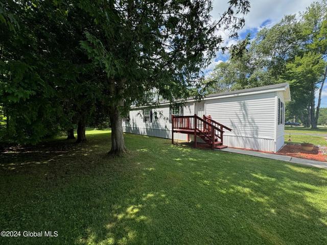 39 Cedar Hill Dr, Schroon Lake, NY 12870 | 32 Photos - Movoto