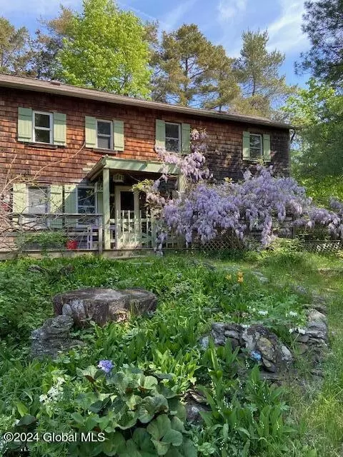 703 Carter Bridge Rd, Greenville, NY 12083 | 28 Photos - Movoto