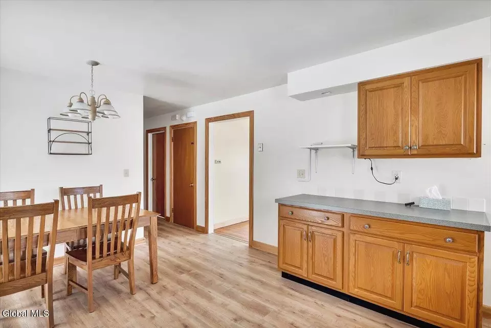 9 Kevin Ln, East Greenbush, NY 12061 | MLS# 202610062 | 55 Photos - Movoto