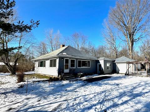 1072 Backus Rd, Evans, NY 14047 | 22 Photos | MLS #B1454193 - Movoto