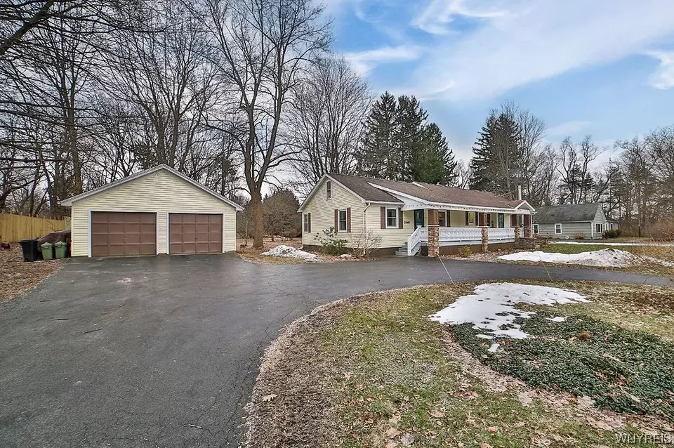 3340 Bullis Rd, Elma, NY 14059 - Movoto