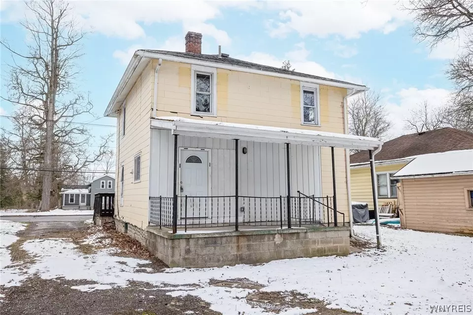 126 Myrtle St, Le Roy, NY 14482 | 20 Photos - Movoto