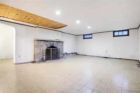 51 Deerhurst Park Blvd, Buffalo, NY 14217 | 47 Photos - Movoto